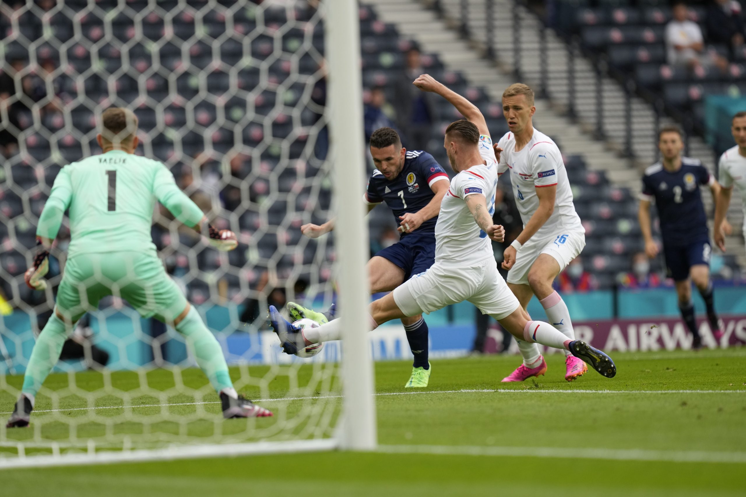 Schick Brace Hand Czech Republic Win Over Scotland - Africa Top Sports