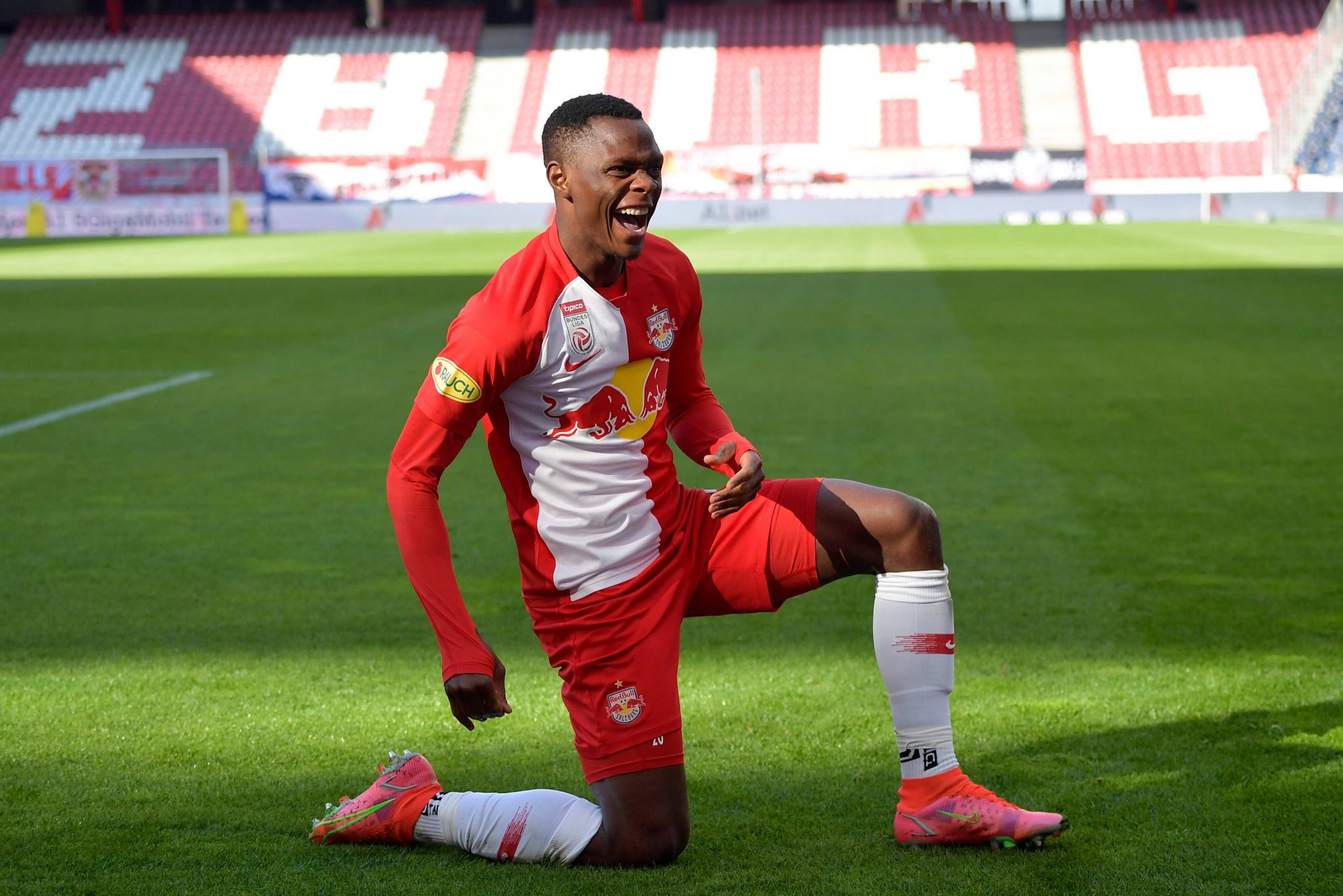 OFFICIAL : Patson Daka joins Leicester City from RB Salzburg - Africa ...