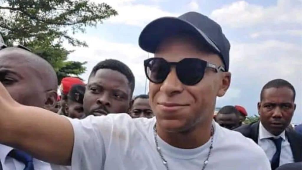 WATCH : Kylian Mbappe lands in Cameroon for the first time - Africa Top ...