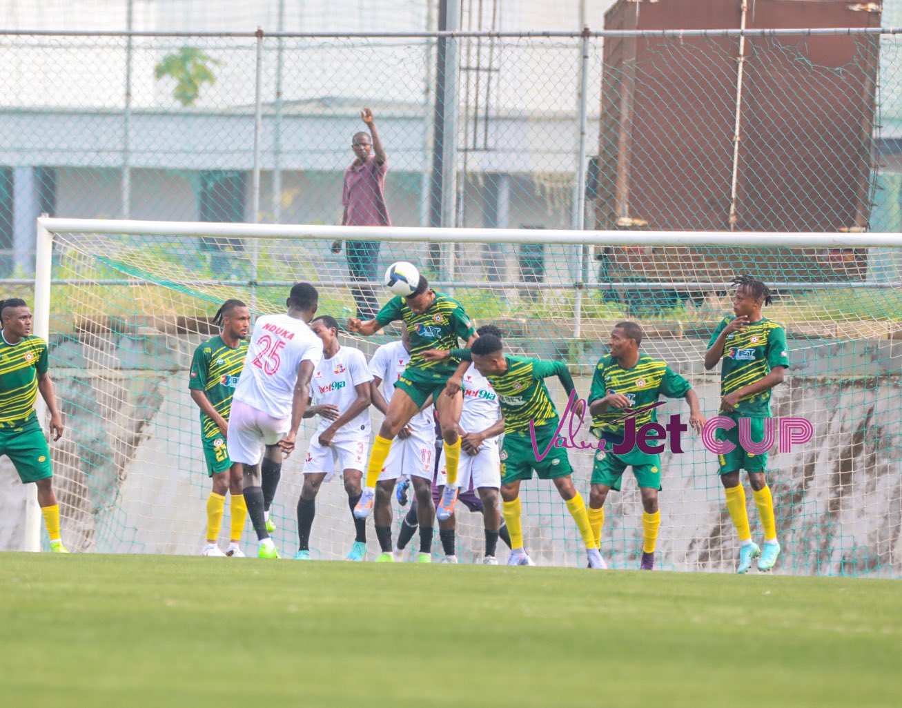 VALUEJET CUP: Sikiru Rescue Remo Stars From 10-Man Kwara United ...