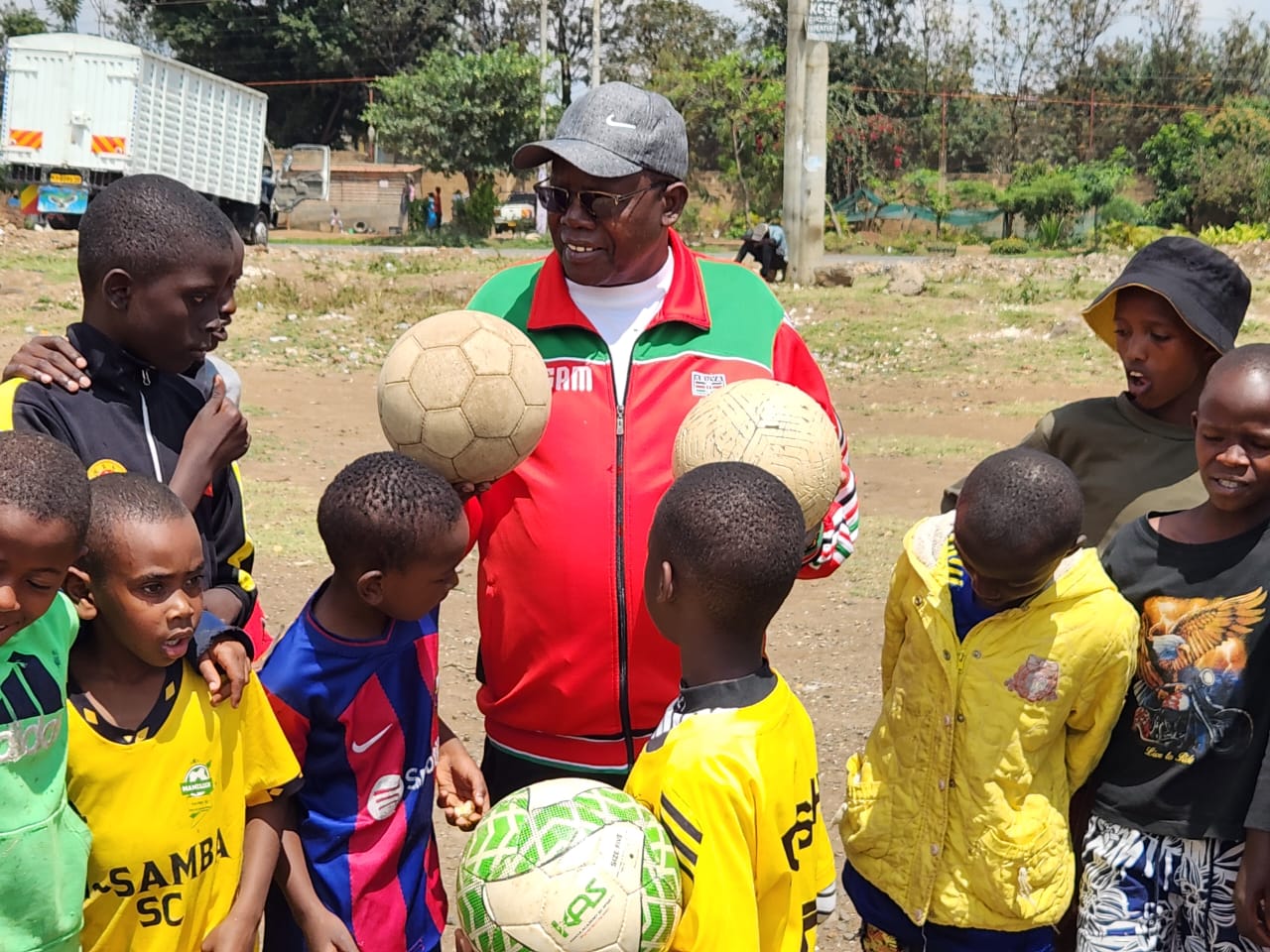 FKF presidential aspirant Nyamweya visit Mathare United headquarters ...