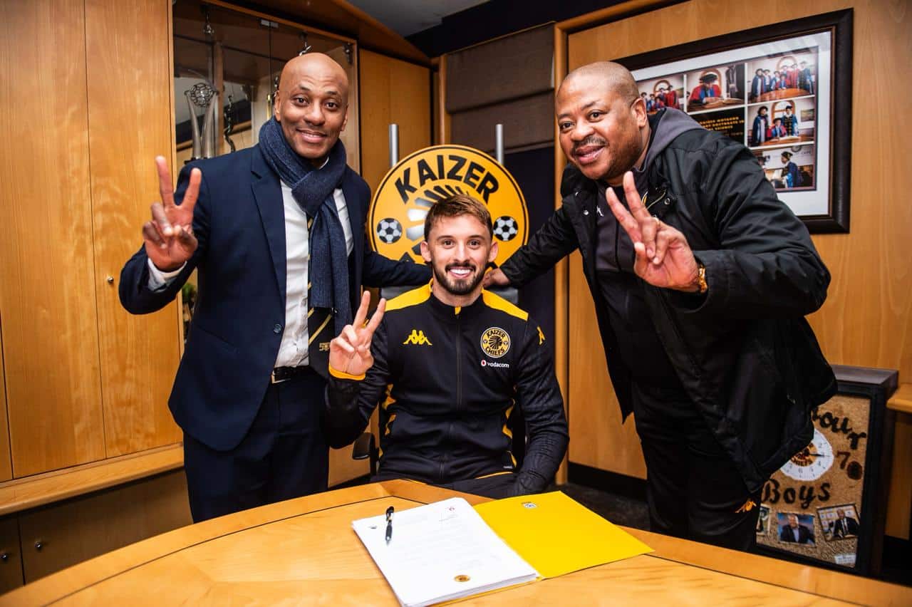 Kaizer Chiefs beef up squad with three new signings - Africa Top Sports